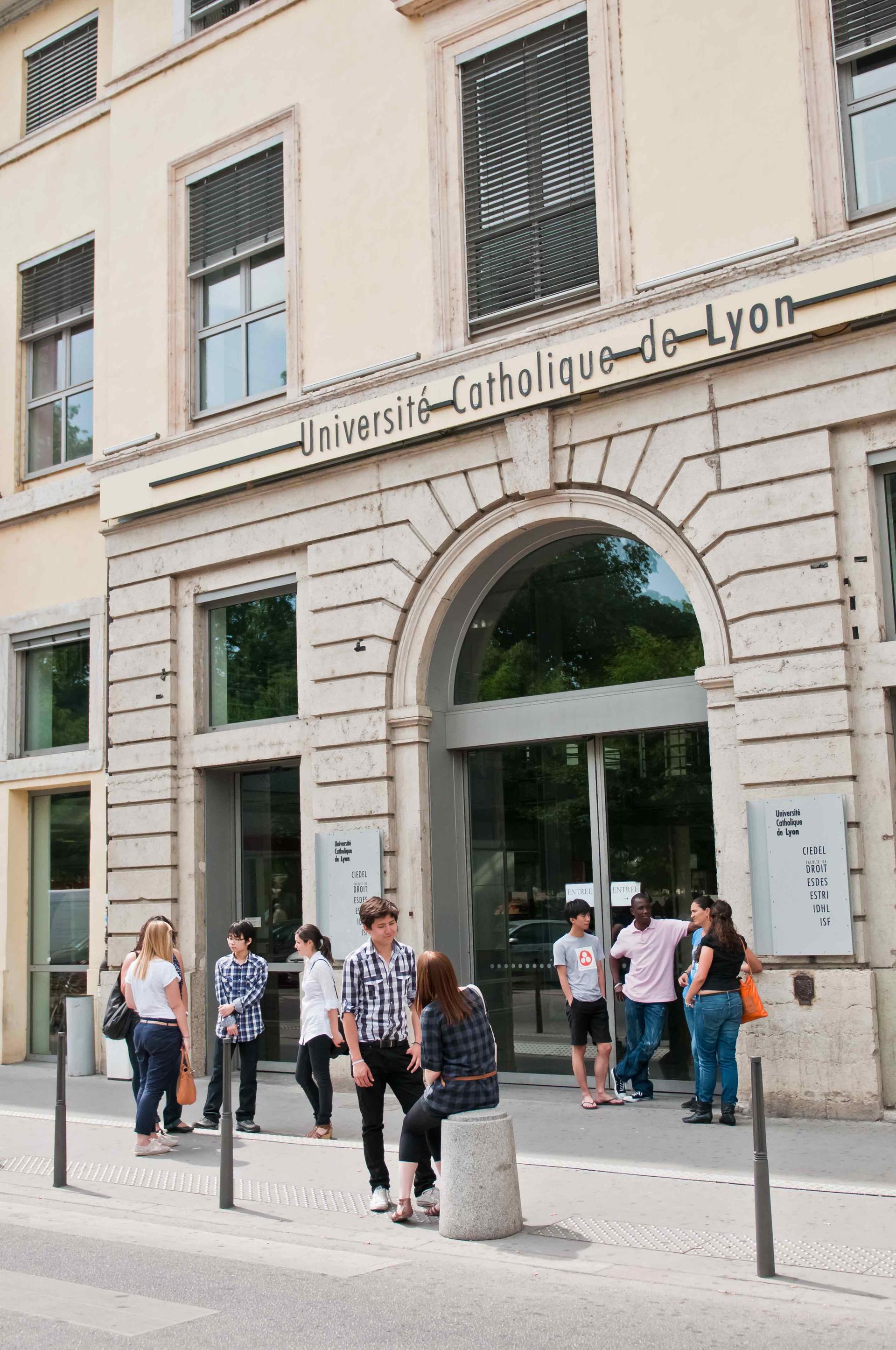 ESTRI Lyon : présentation, formations et avis